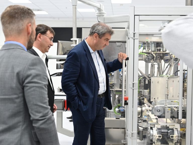 Alcon setzt auf den Standort Deutschland - FOCUS